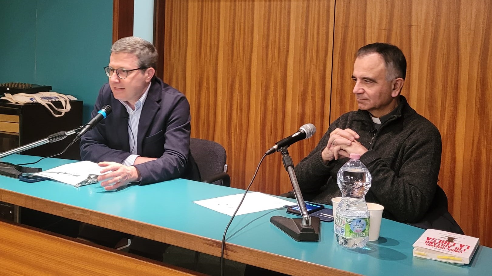 “Cinque domande che agitano la Chiesa”: incontro con il vaticanista ...